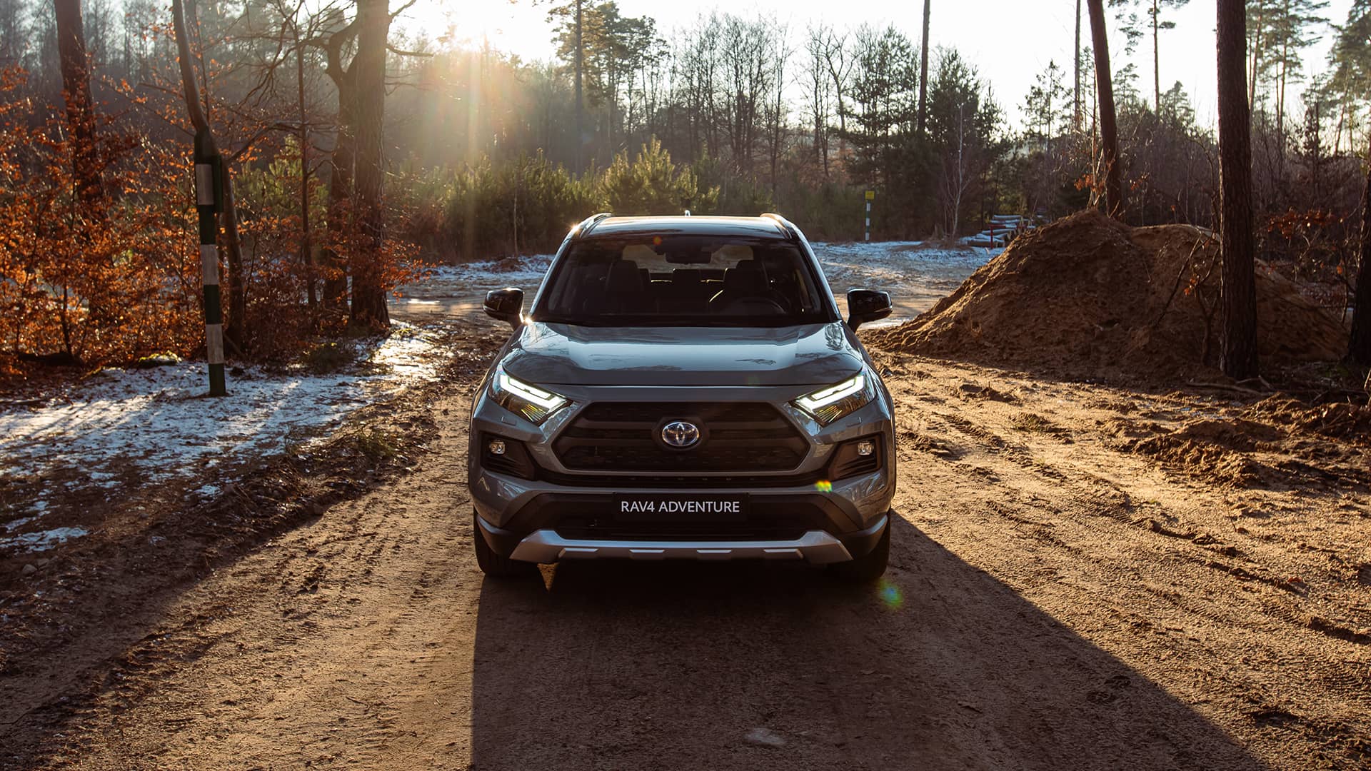 Nowa Toyota RAV4 - nowoczesny samochód typu SUV