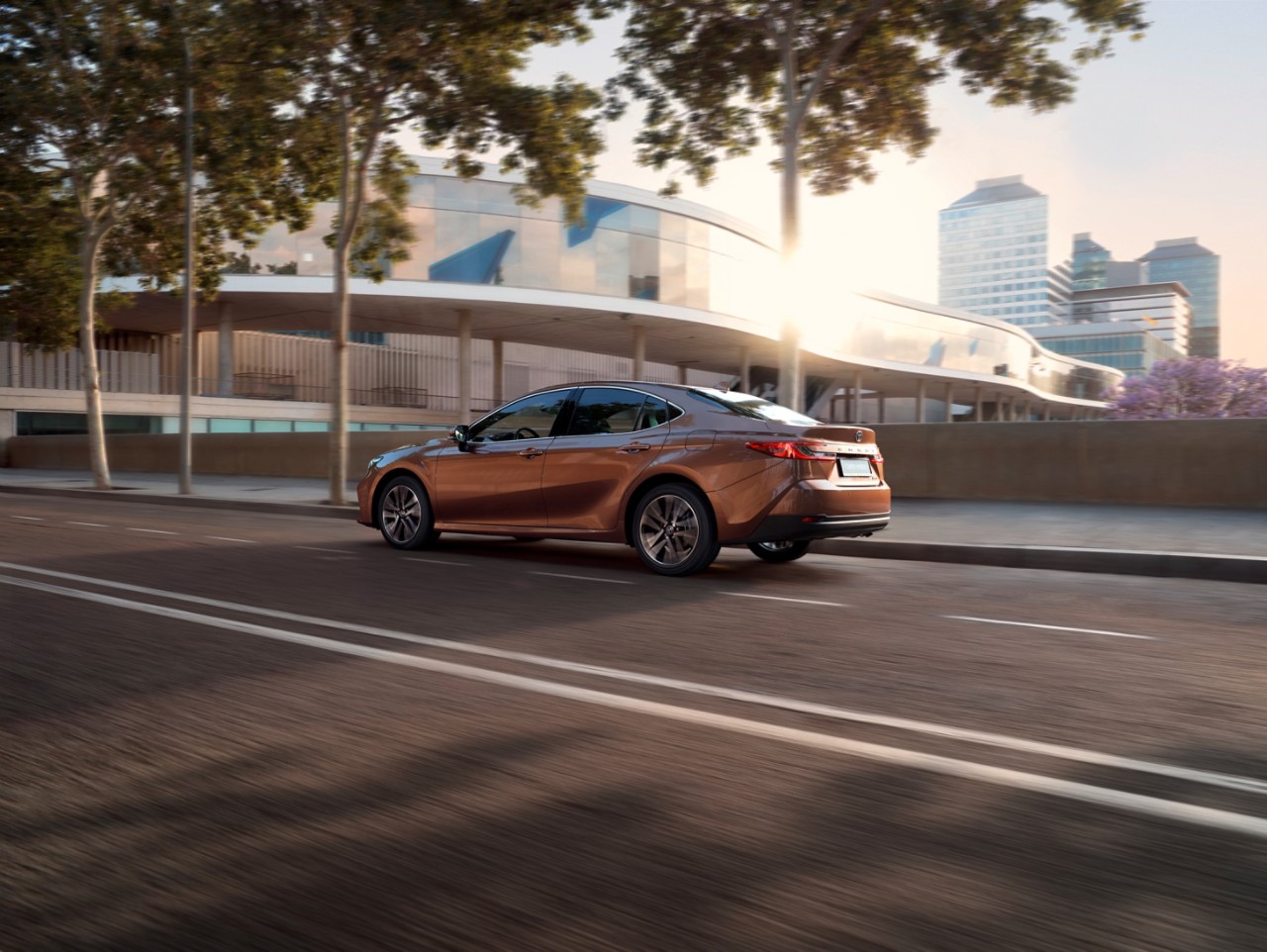 Nowa Toyota Camry | Elegancki i nowoczesny sedan | Toyota